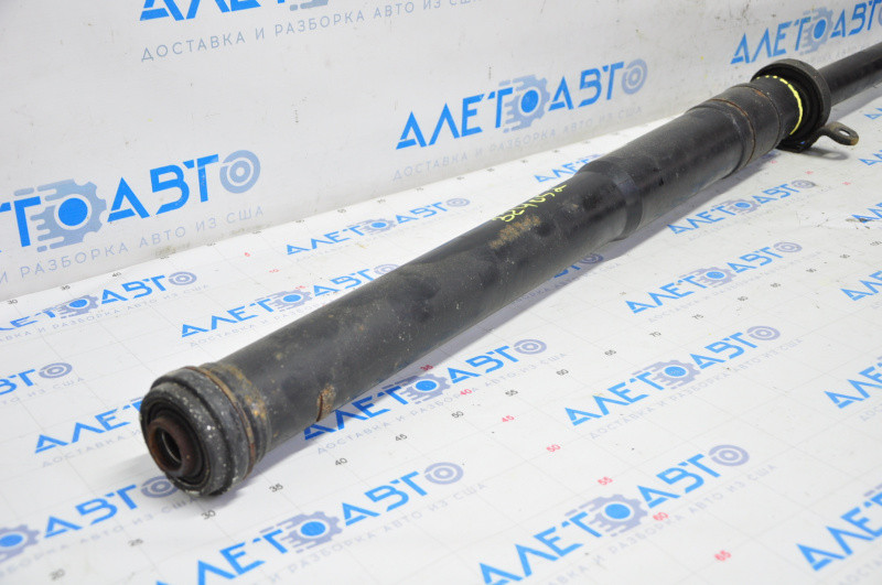 Купити Карданний вал кардан Audi Q7 10-15 порван пильник ШРУСА, ціна ...