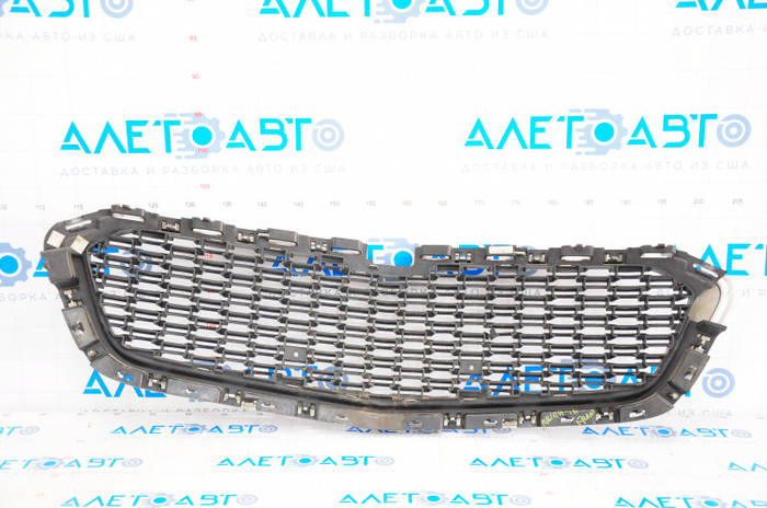 Решетка радиатора grill центральная Chevrolet Malibu 14-15 рест ...