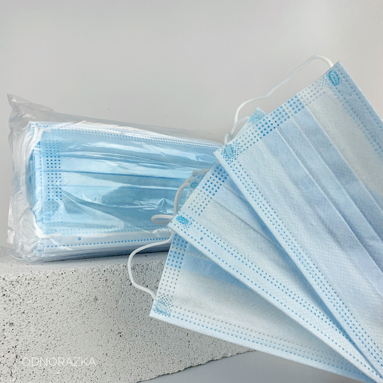 Купить Медицинские трехслойные маски Med-Comfort без коробки, цвет ...