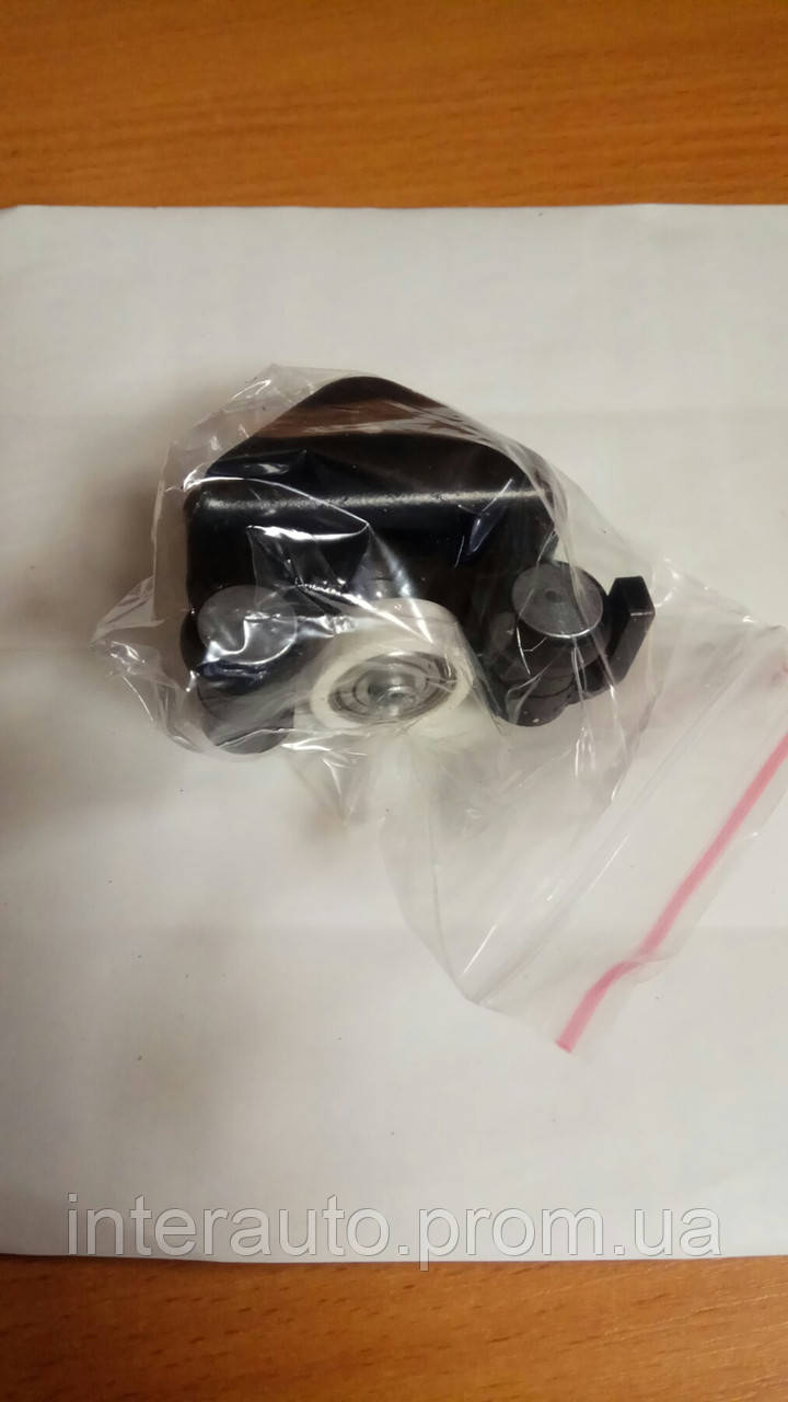 Купить Тележка двери сдвижной правой нижняя в сборе Fiat Doblo 2000 ...