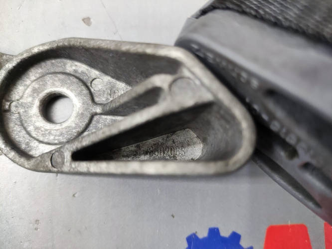 Купить Кронштейн крепления глушителя передний левый/ правый 18308582062 ...