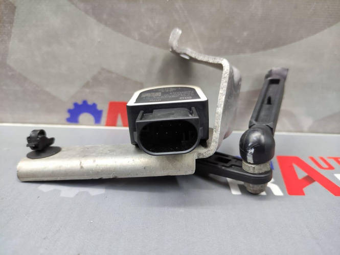 Купить Датчик дорожного просвета 6869137, 37142959574 для BMW 5/ 6/ 7 ...