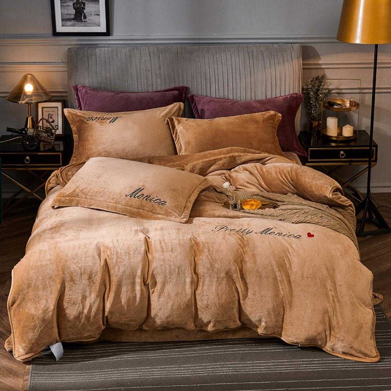 Тепла постільна білизна з велюра Monica розмір Євро бежевий купити за найкращою ціною в