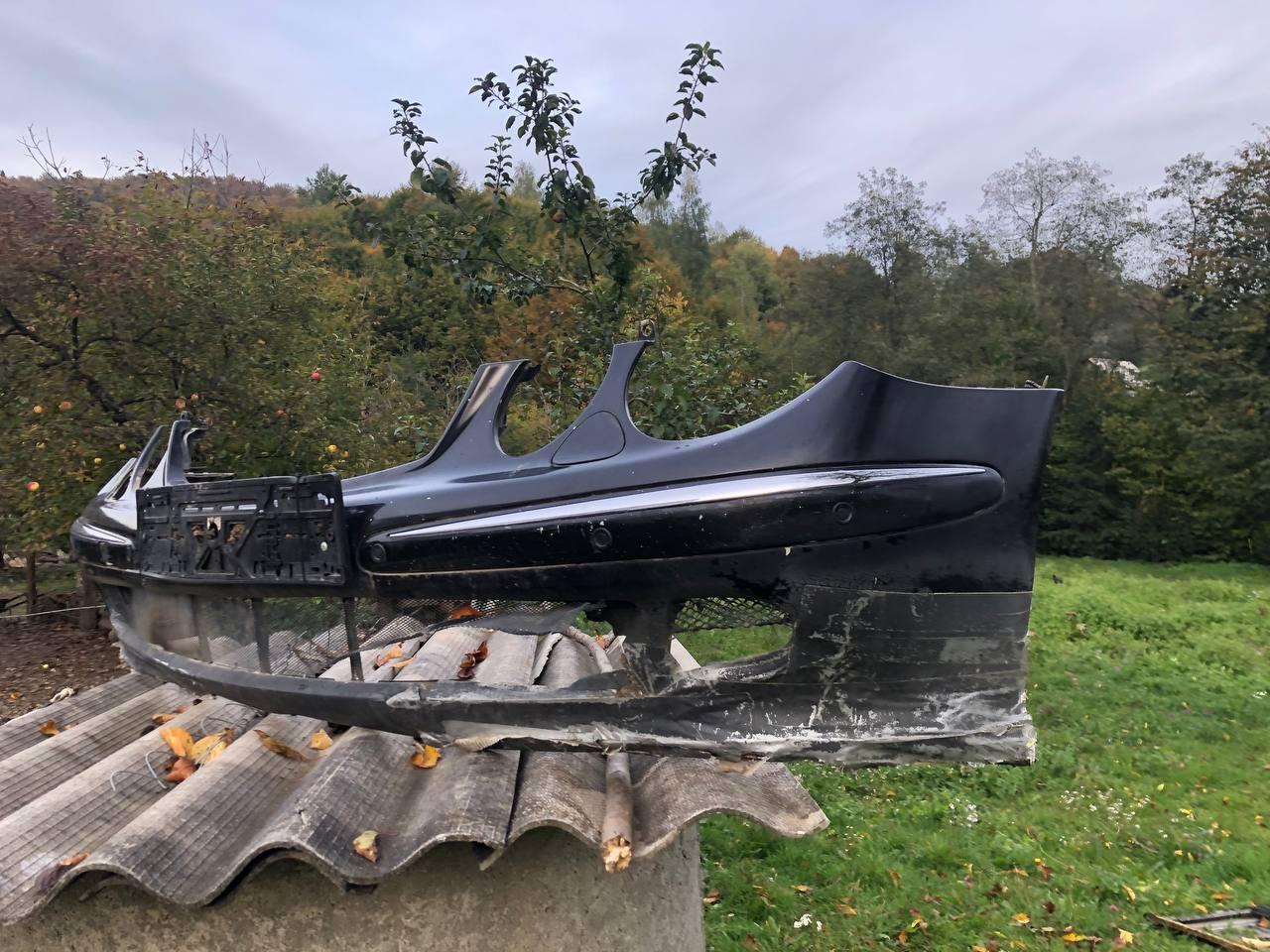 Купить Бампер передний MERCEDES E-KLASSE W211 A 2118800240 чорний ...