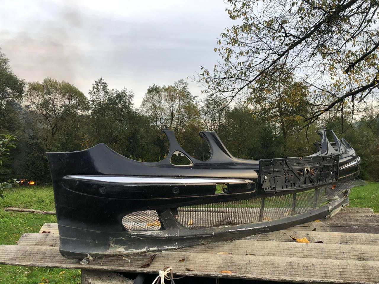 Купить Бампер передний MERCEDES E-KLASSE W211 A 2118800240 чорний ...