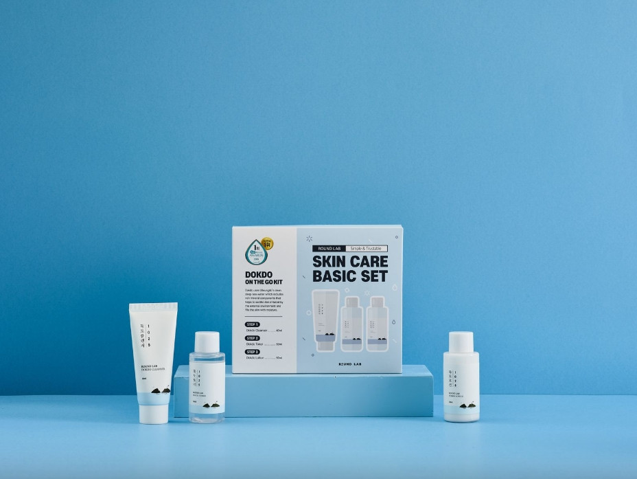ROUND LAB 1025 Dokdo On The Go Kit - Набор миниатюр с морской водой ...