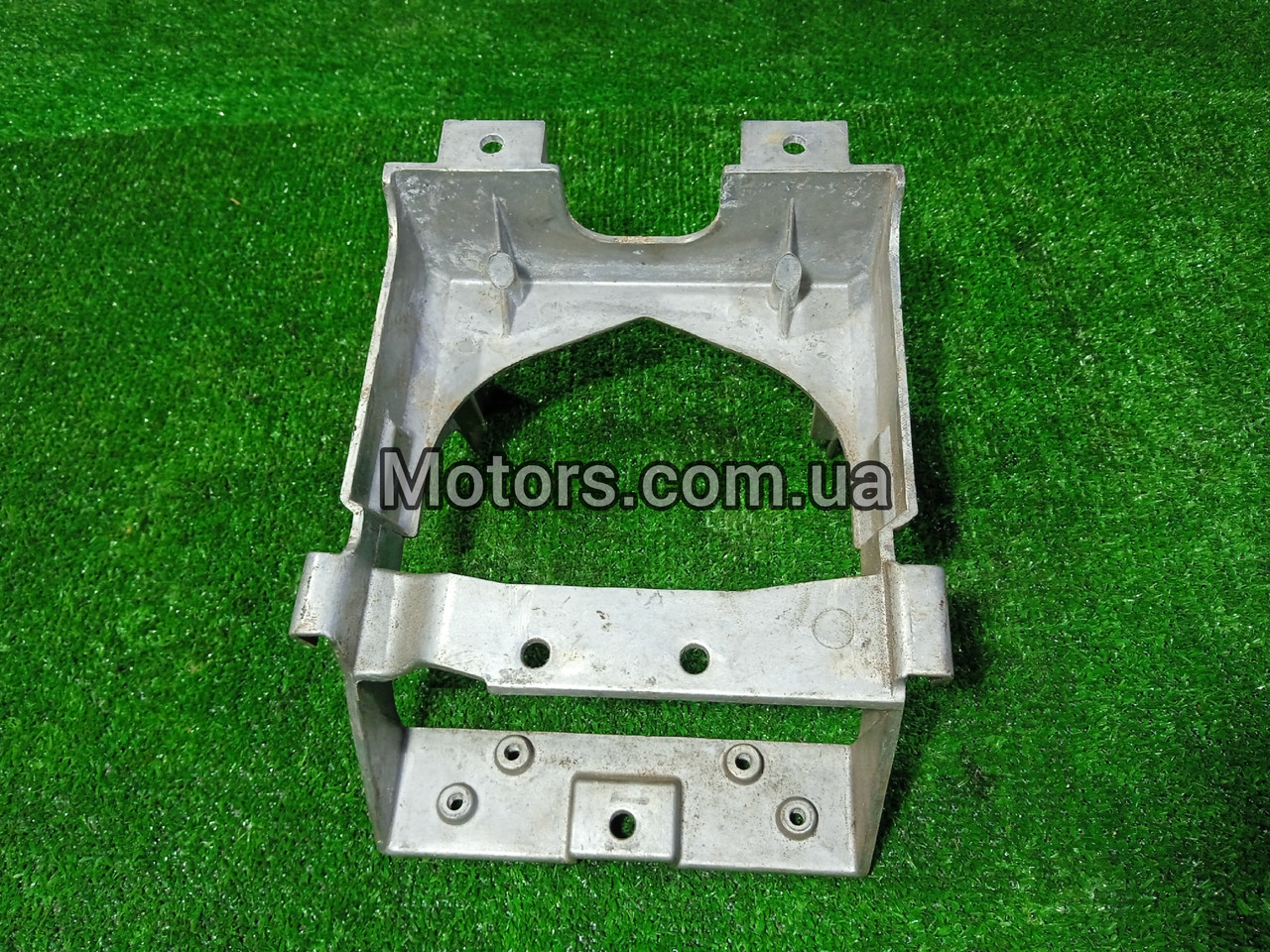 Кронштейн заднього підлокотника (центральної консолі) Опель Омега Opel ...