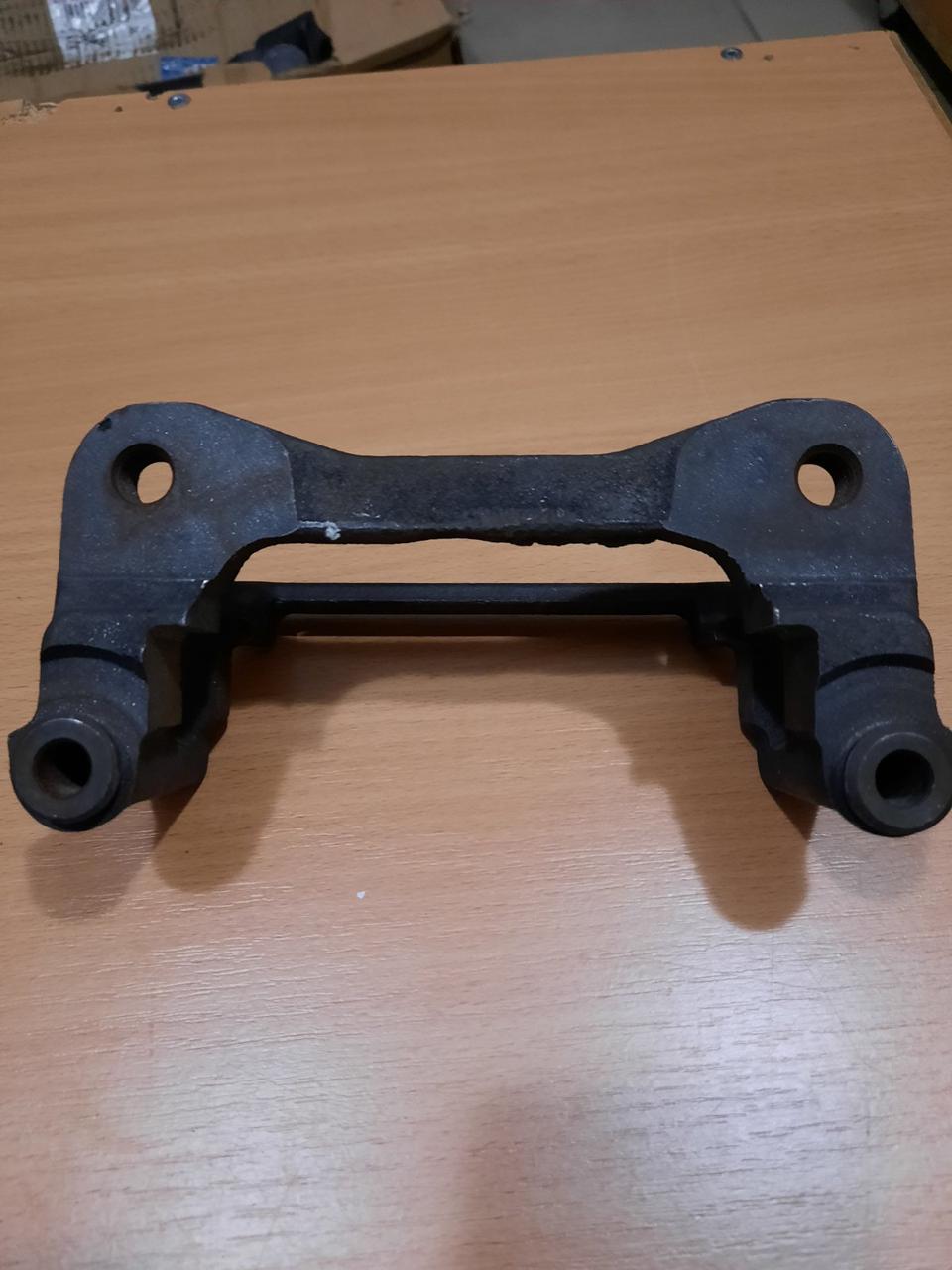 Скоба суппорта Газель, Соболь, Г-3110 голая (пр-во ...) 3105-3501212 ...