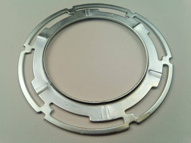 Купити Кільце стопорне бензонасоса Lanos верхнє, "GM" (96183169), ціна ...