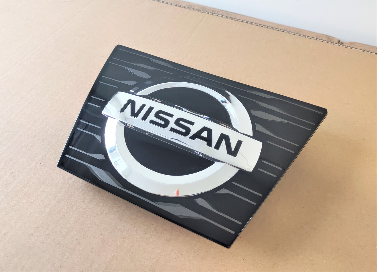 Емблема решітки радіатора під дистронік Nissan Rogue X-Trail T32 2017 ...