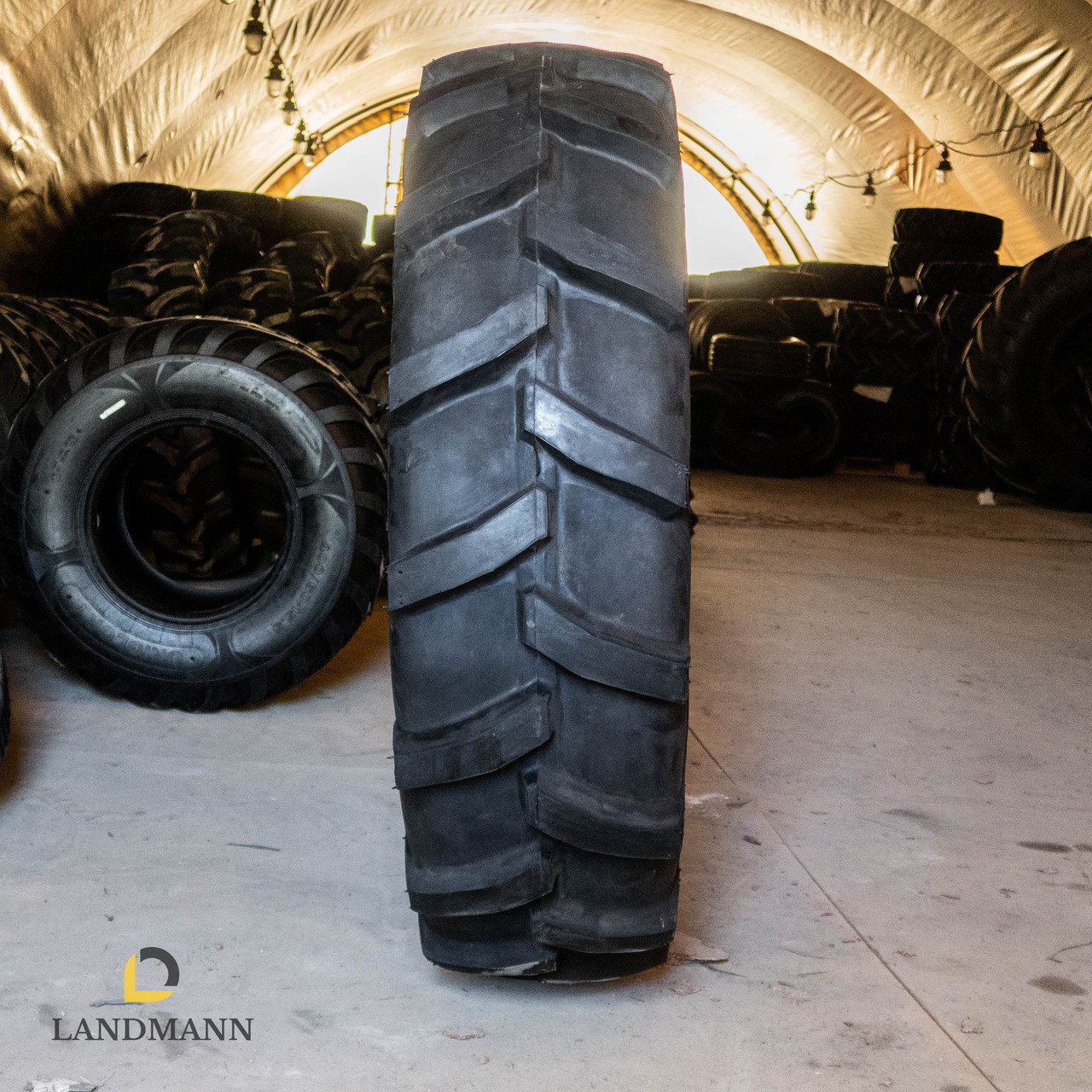 Uniglory шина 14,9-24 12PR TracForce 306 R-1 TT з камерою, ціна 11052 ...