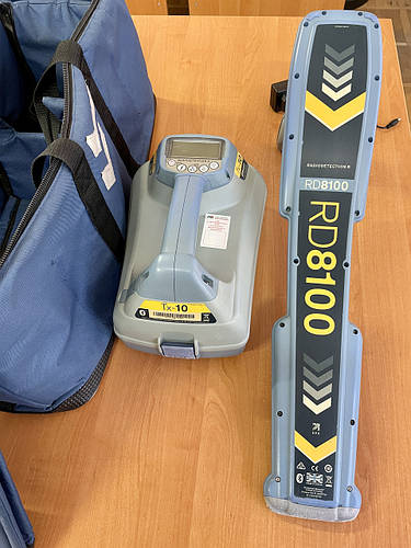 Купити Трасопошуковий комплект Radiodetection RD8100PDL з генератором ...