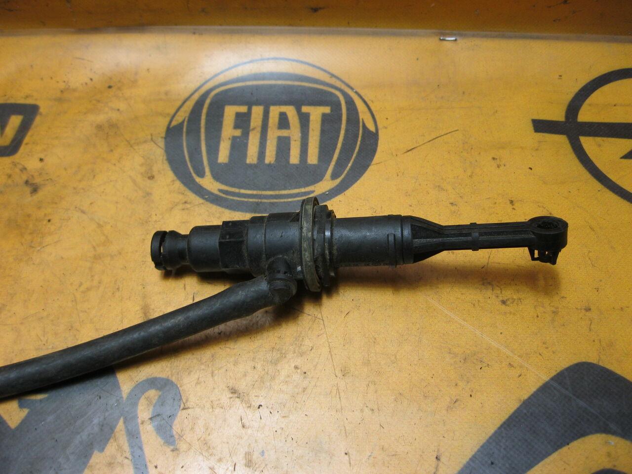 Купить Б/У Главный цилиндр сцепления RENAULT MASTER Trafic 8200459155 ...