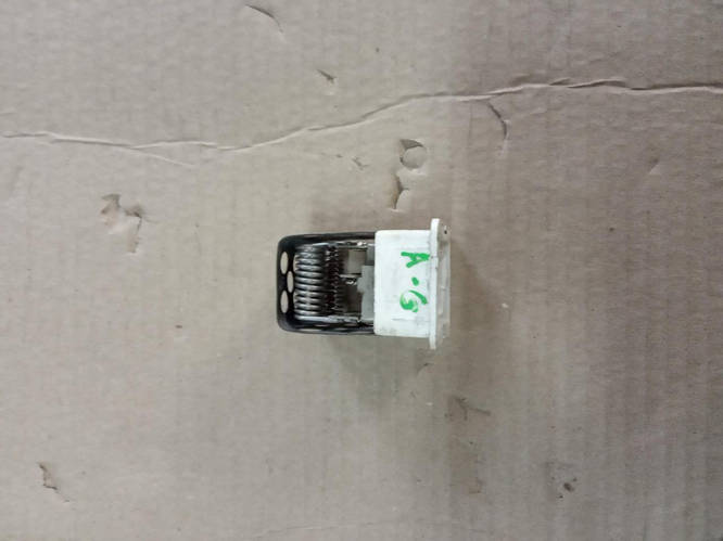 Резистор реостат печі Opel Astra, Zafira 52475432, 90560362, 1845795 ...