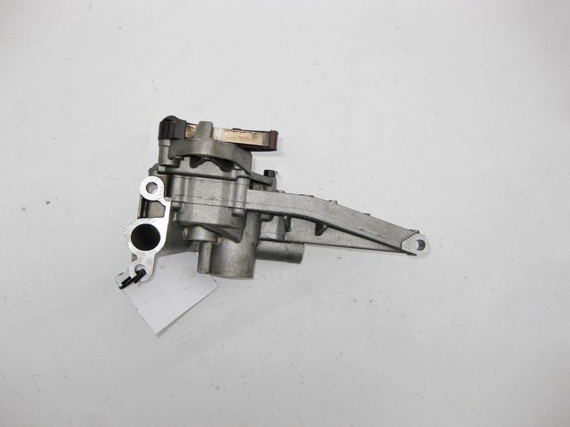 Mercedes Масляний насос для двигуна M273 4.6 л 5.5 л A2731800101, ціна ...