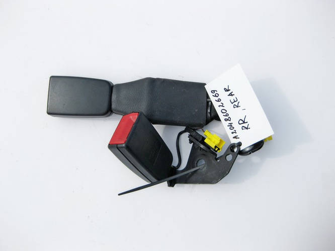 Купить Mercedes-Benz A2048602669 Защелка ремня безопасности задняя ...