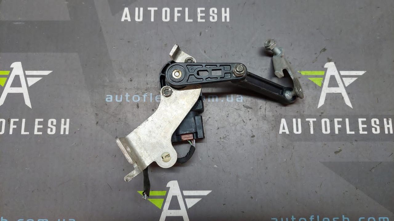 Купити Датчик дорожнього просвіту/положення кузова 37146870000 ...