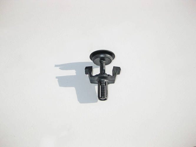 Mercedes-Benz A0009912195 Новая клипса крепления радиатора S-Class W222 ...