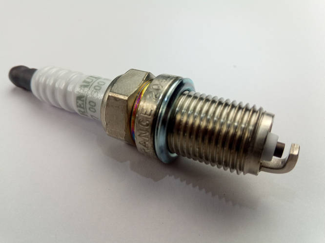 Свеча зажигания RENAULT (7700500155) 1-о конт. ОДНА ШТУКА, цена: 203 ...