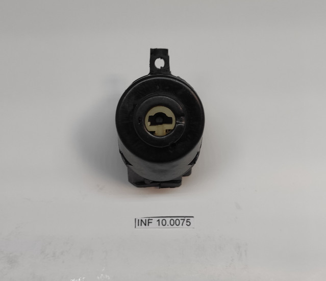 Контактная Группа Замка Зажигания VW Golf 3 / Jetta 2 / Passat B3 / B4 ...