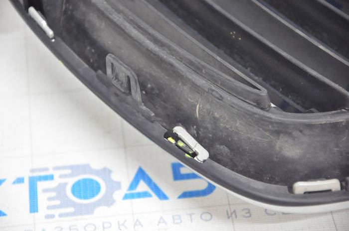 Решетка радиатора grill со значком Volvo XC90 16- хром, трещина, слом ...