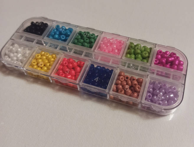 НАБІР Бісер великий №6 12 кольорів в органайзері+пружна нитка для ...