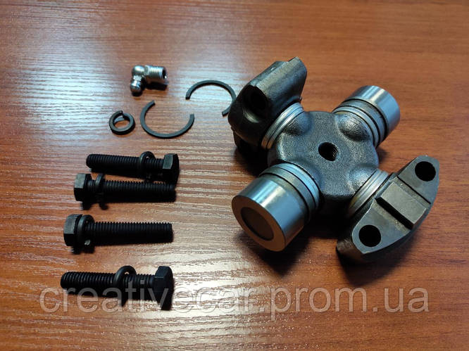 Крестовина карданного соединения на Toyota 62-8FD15-30 № 37201-26601-71 ...
