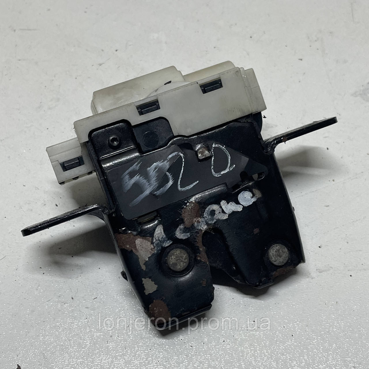 8200076240 Замок кришки багажника для Renault Scenic 2, Megane 2, Clio ...