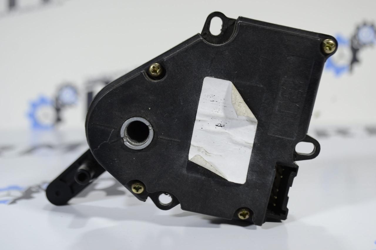 Електромотор опалювача (заслінка) на Мерседес МЛ ML W 163 A1638200108 ...