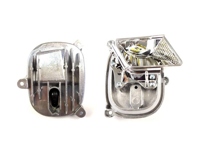 Купить Модуль дополнительного освещения правого поворота на BMW 6 ...