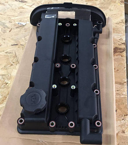 Купить Крышка клапанов Ланос Некия 16V пластик GM старый образец ...