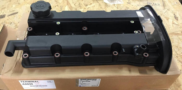 Купить Крышка клапанов Ланос Некия 16V пластик GM старый образец ...