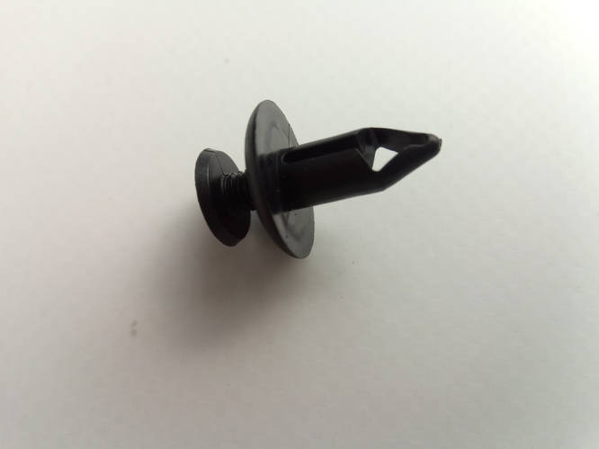 Пистон крепления решетки рычага стекло-ля Lanos, "GM" (94530438) (ID ...