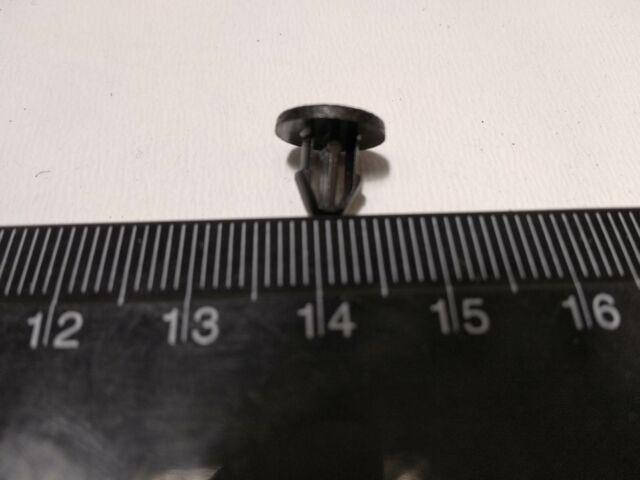 Купить Пистон крепления уплотнителя двери Honda (10870) (90826FA000 ...