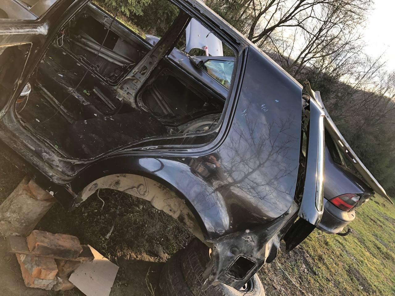 Крыло заднее левое гольф 4 хэтчбек 1J4809843B Чорне, цена: 4400 ...