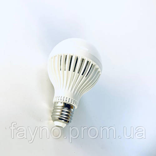 Лампа LED аккумуляторная Practika 9 w 810 LMN цоколь Е27, цена 624 грн ...