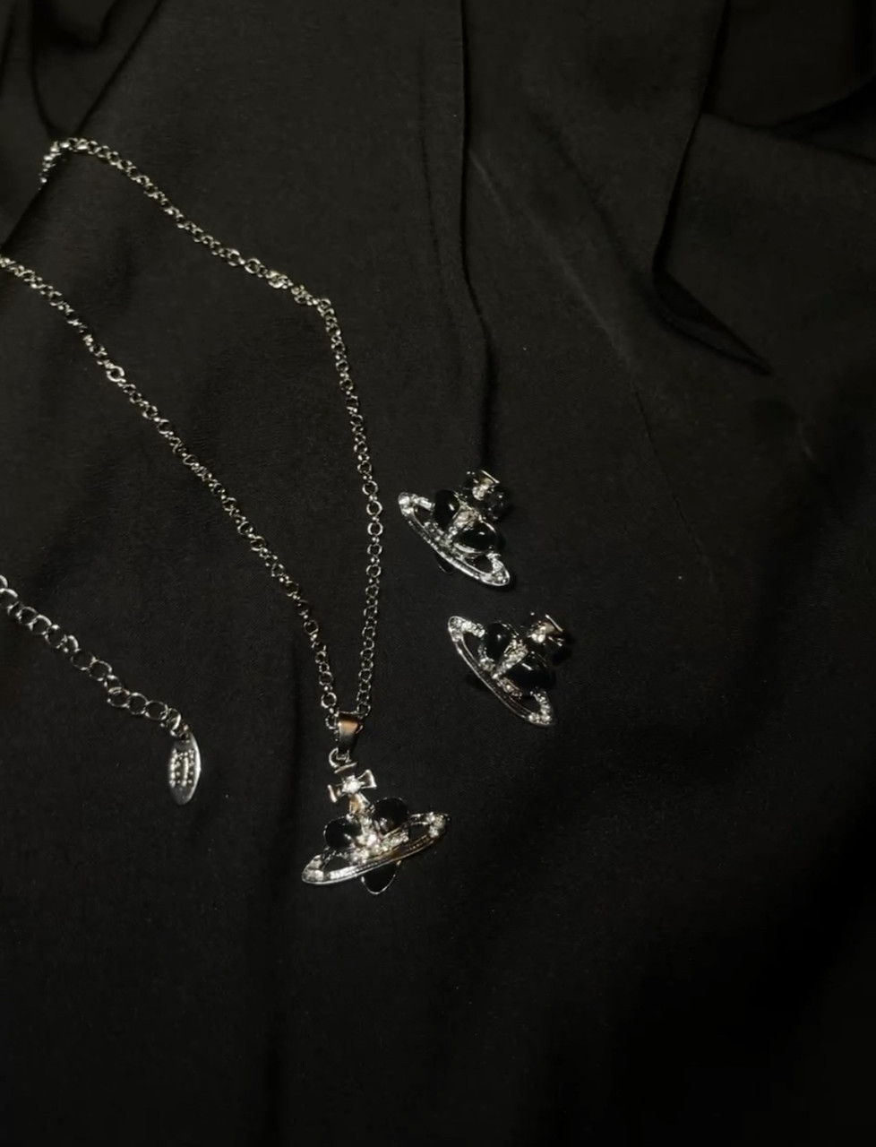 Ланцюжок на шию Vivienne Westwood з кулоном сердечко Вівєн вествуд ціна 400 грн — Prom Ua Id