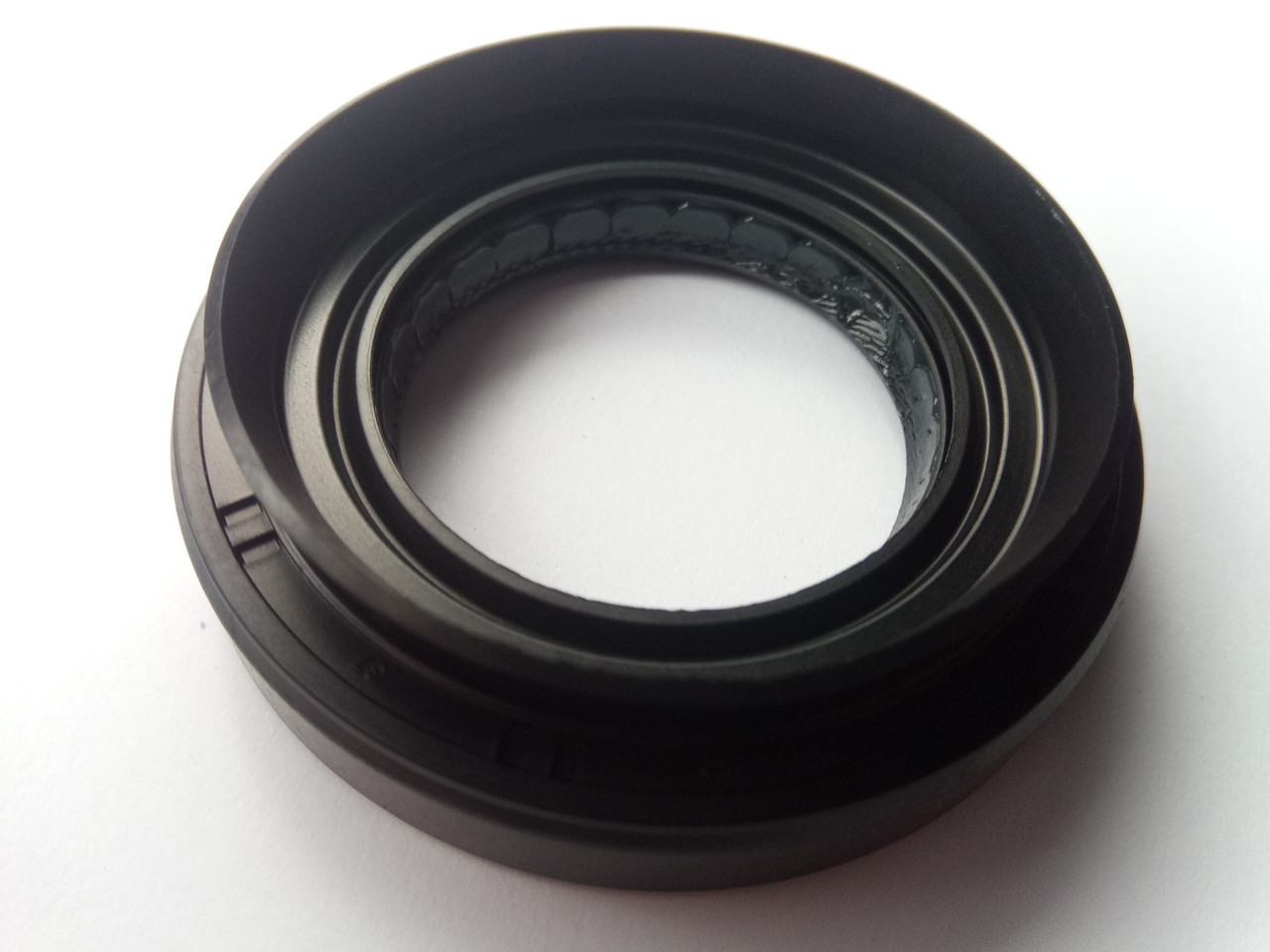 Сальник полуоси Hyundai/KIA АКПП 6-и ступ, MOBIS (4524526210) левый ...