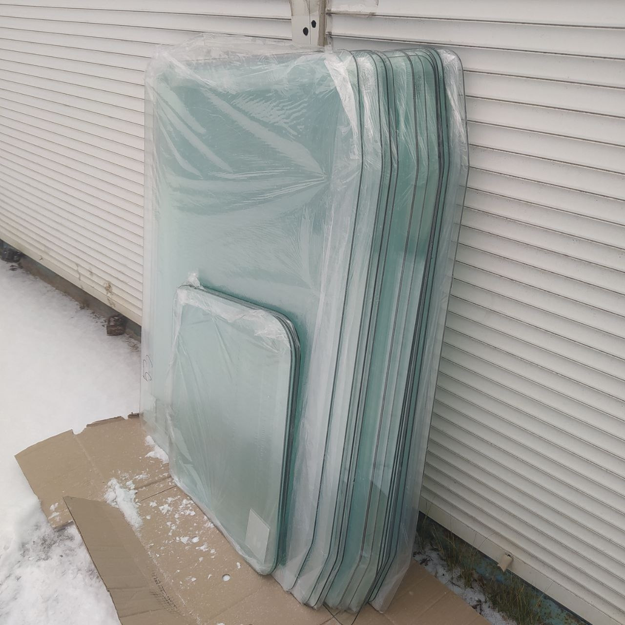 Стекло заднее МТЗ УК большая кабина (1204х841) (ID#1696559867), цена ...