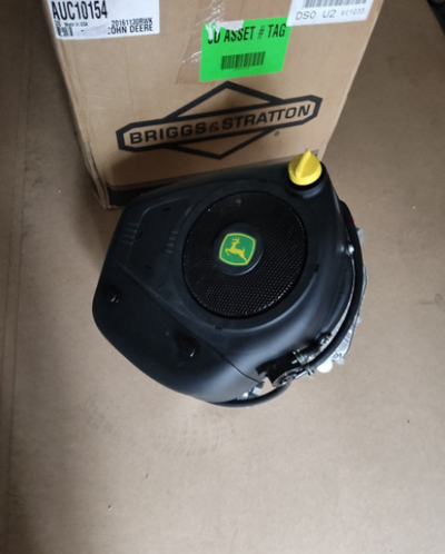 Купить БЕНЗИНОВИЙ ДВИГУН John Deere AUC10154, цена 35519.48 грн — Prom ...