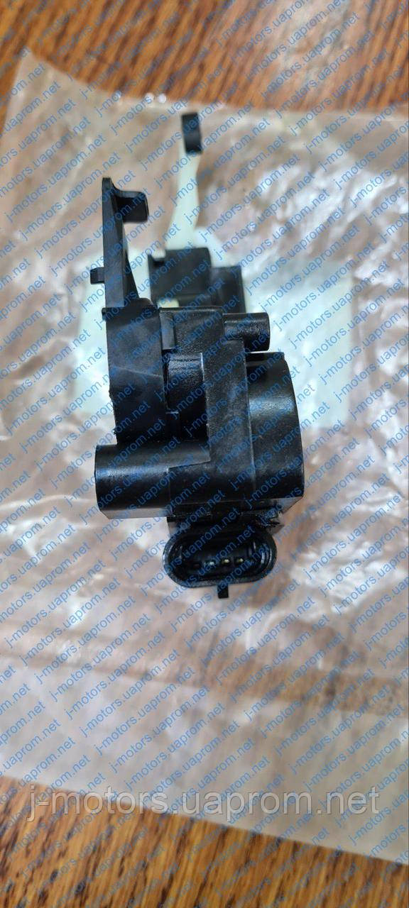 Электропривод замка двери передний левый Lacetti Aveo T250 - GM ...