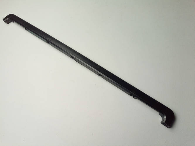 Молдинг капота ВАЗ 2107, Сизрань (чорн) (верх решітки р-ну) (2107 ...