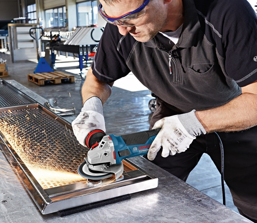 Купить Bosch GWS 19-125 CIE, цена 8574 ₴ — Prom.ua (ID#1729514968)