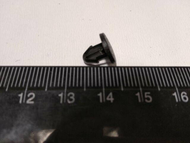 Пістон кріплення ущільнювача дверей Honda (10870) (90826FA000) (ID ...