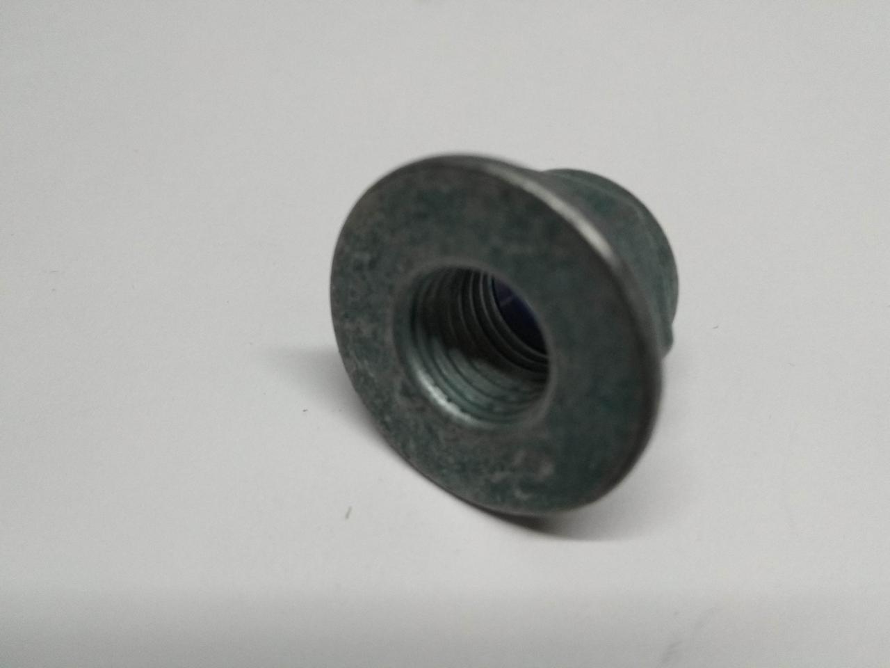 Купить Гайка болта развала задней подвески VAG (N10106402) (WHT007828 ...