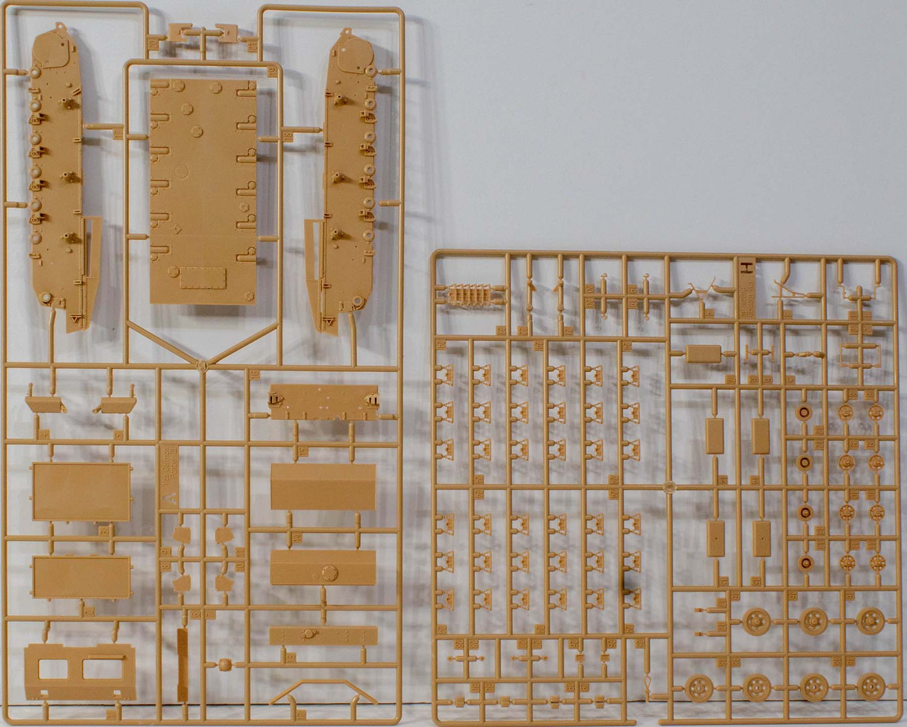 Купить Panzer III Ausf. J North Afrika. Сборная модель танка в масштабе ...