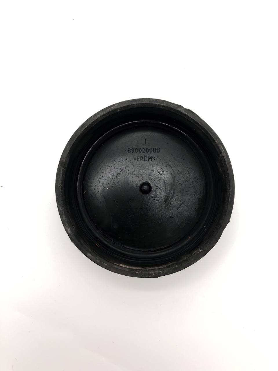 Купить 89002008D Заглушка крышки лампы Volkswagen Passat B6 запчасти б ...