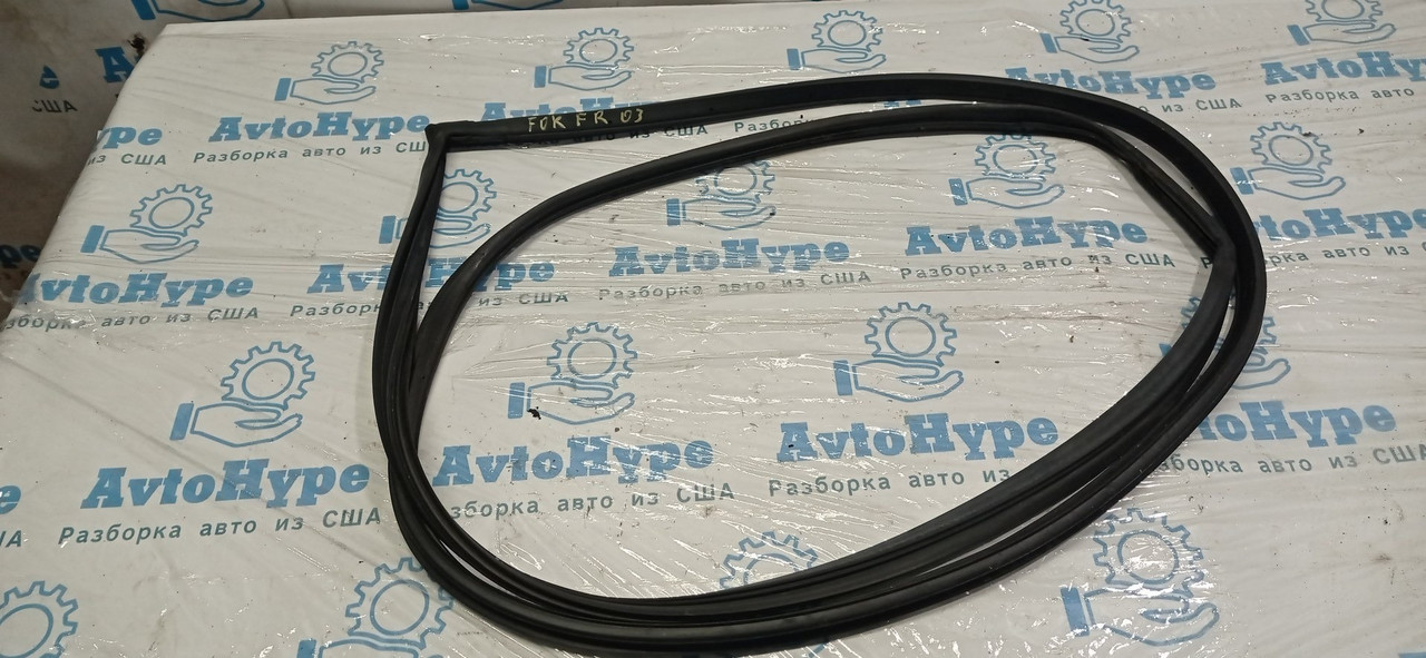 Уплотнитель двери перед прав Subaru Forester 14-18 SJ нижний 63511SG001 ...