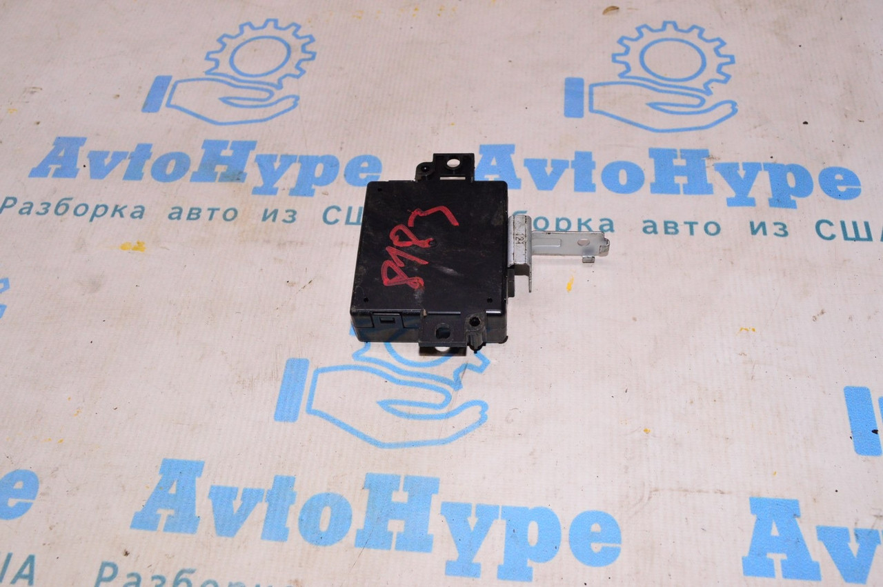 Купити Блок керування задніми парктроніками PARK ASSIST CONTROL MODULE ...