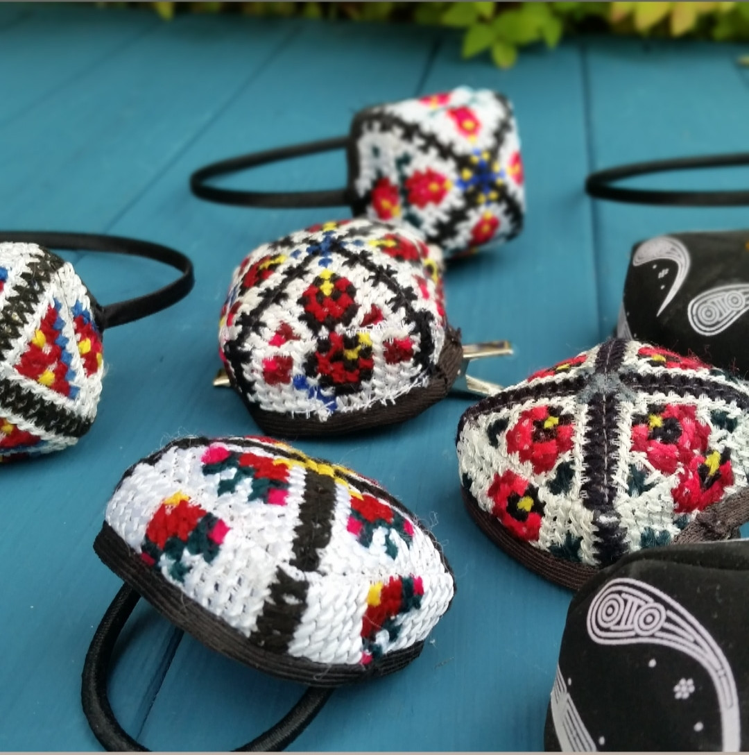 Купить Узбекские декоративные тюбетейки. Ручная вышивка. Узбекистан Д ...